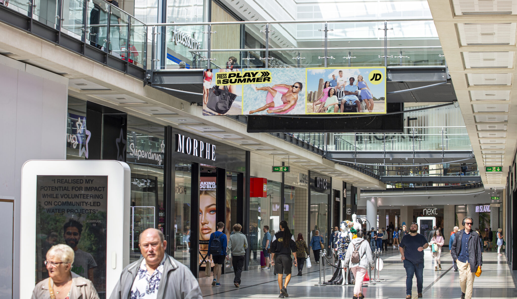 Digital Billboards & Advertising Screens in Manchester - Elonex Outdoor ...
