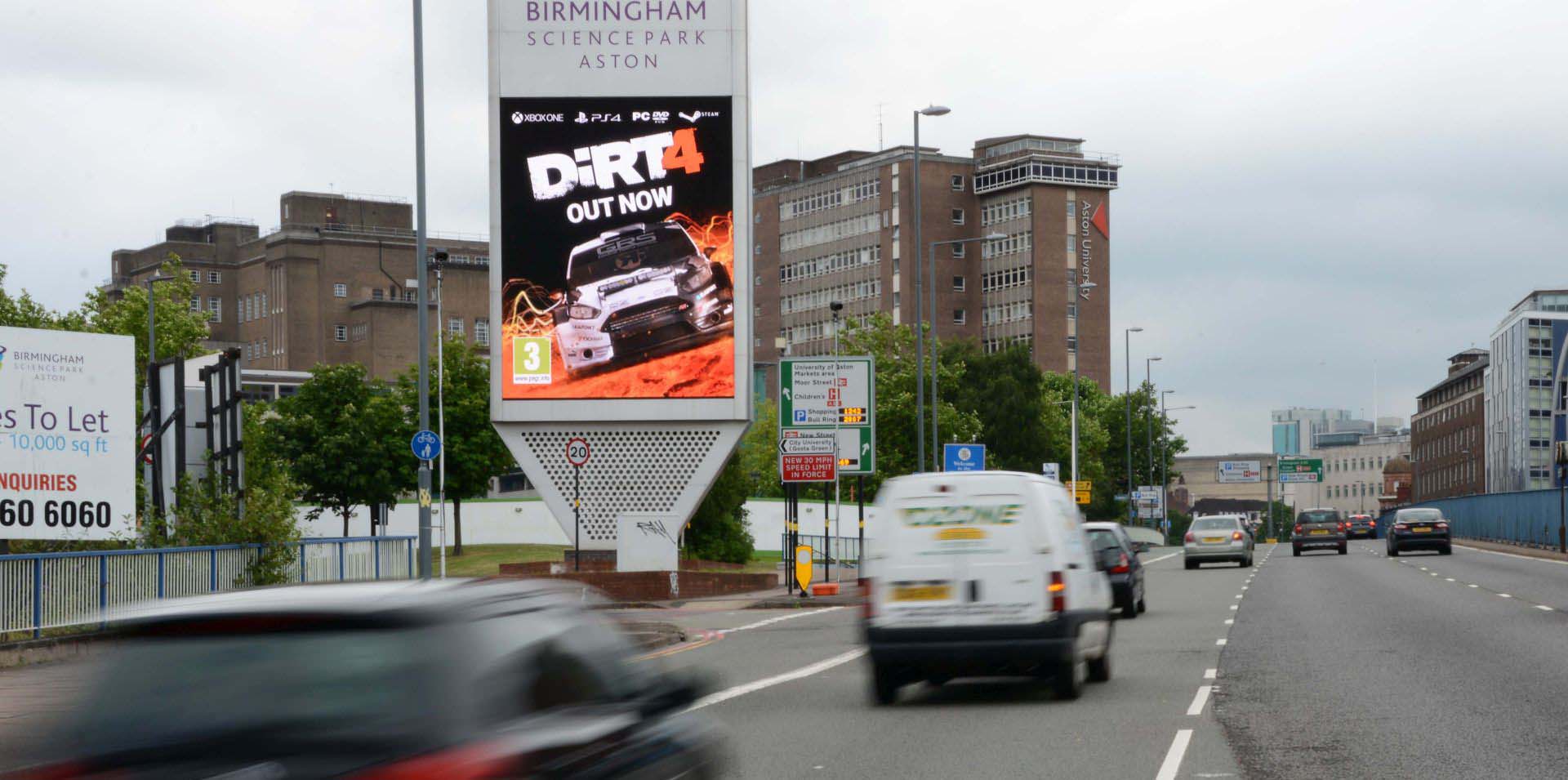Advertising Screens in the UK - Elonex Outdoor Media