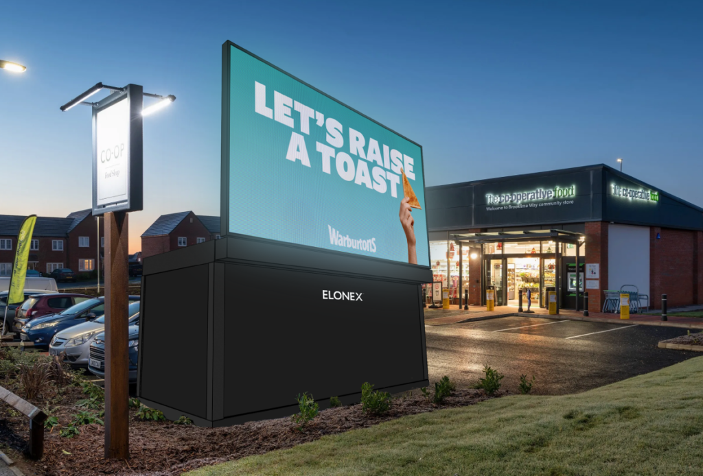 St Mary Street, Cardiff - Digital Billboards & Advertising Screens ...