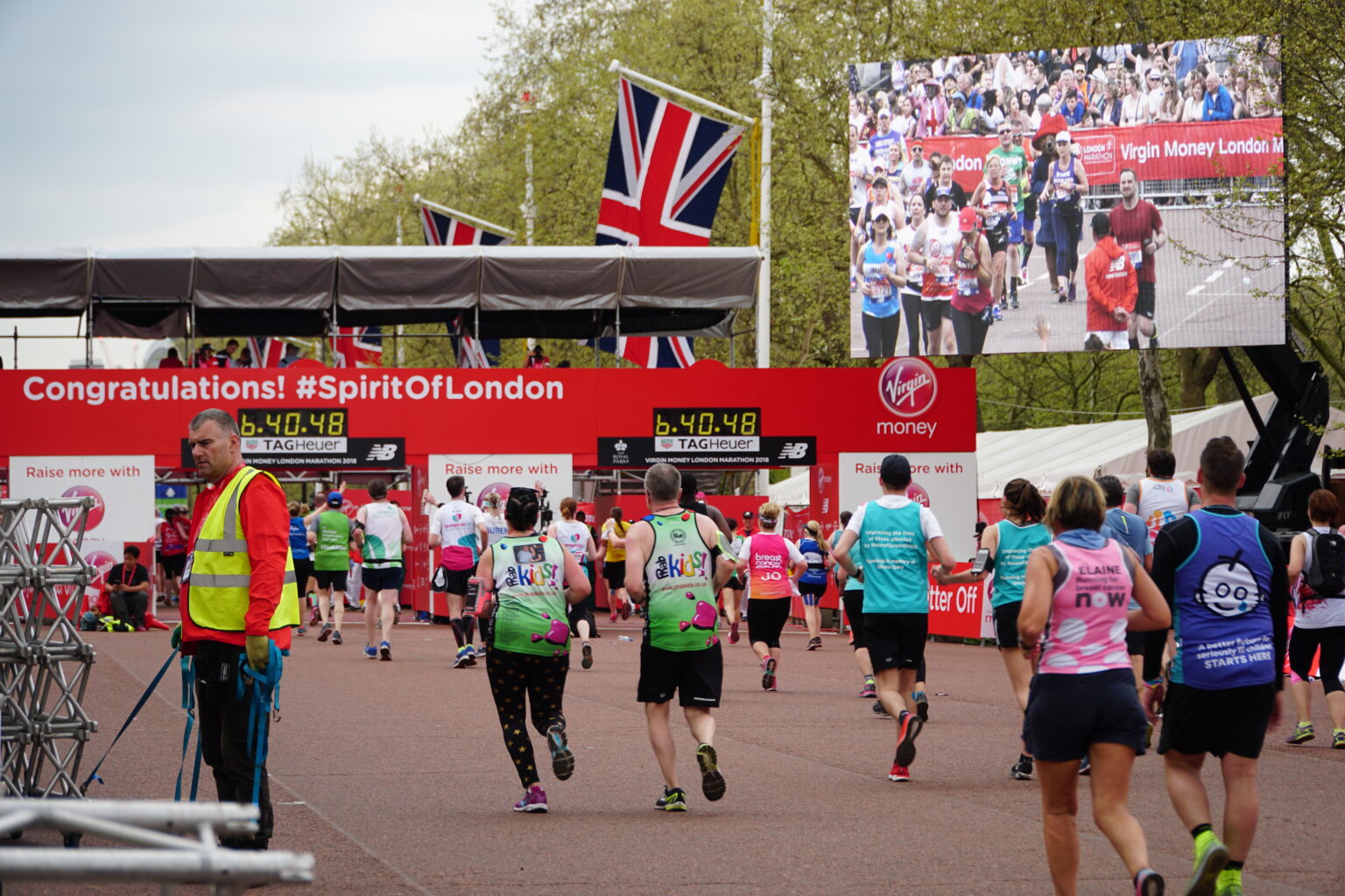 London Marathon Gallery - Elonex Outdoor Media