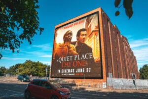 The Manchester Screen at Victoria Warehouse - Digital Billboards ...