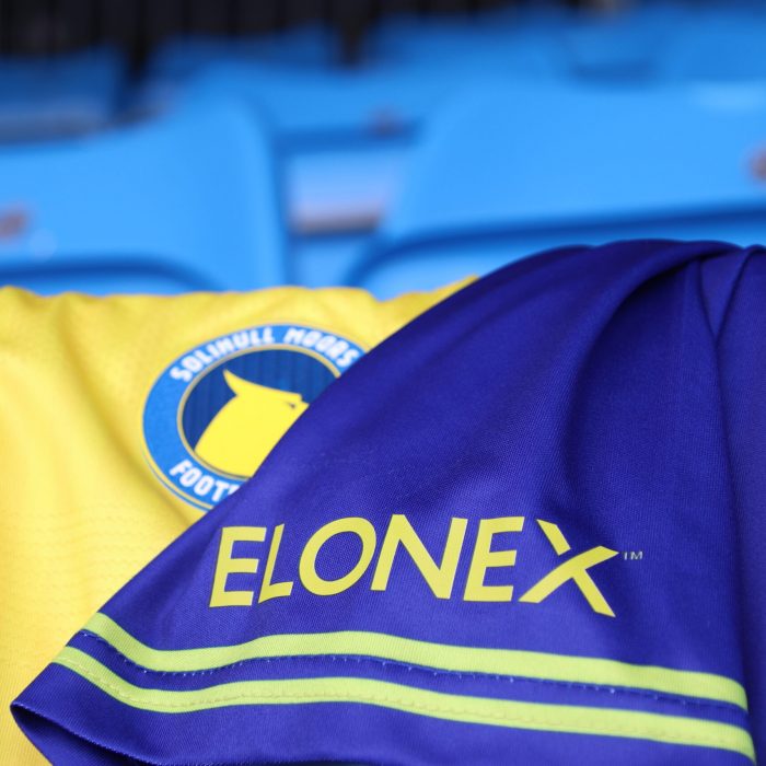 Elonex Outdoor Media | Advertising Screens for Motorways, Retail ...